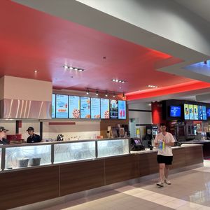 CINEPLEX CINEMAS HAMILTON MOUNTAIN - Updated October 2025 - 43 Photos ...