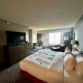 DOUBLETREE BY HILTON SAN FRANCISCO SOUTH AIRPORT BLVD - Updated October ...