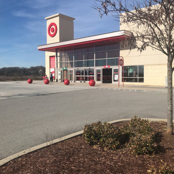 TARGET - Updated April 2025 - 17 Photos - 1900 Town Center Blvd ...