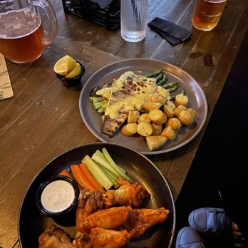 CASEY’S IRISH PUB - Updated January 2026 - 762 Photos & 1178 Reviews ...