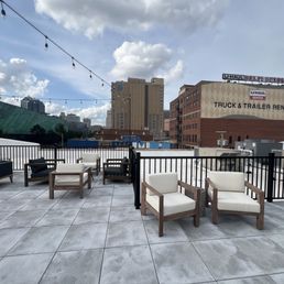 GREEN DIRT ON OAK - Updated July 2025 - 240 Photos & 75 Reviews - 1601 ...