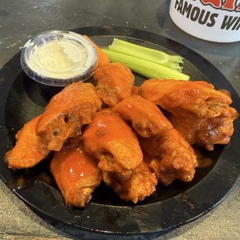 DUFF’S - Updated September 2025 - 164 Photos & 60 Reviews - 5119 N ...