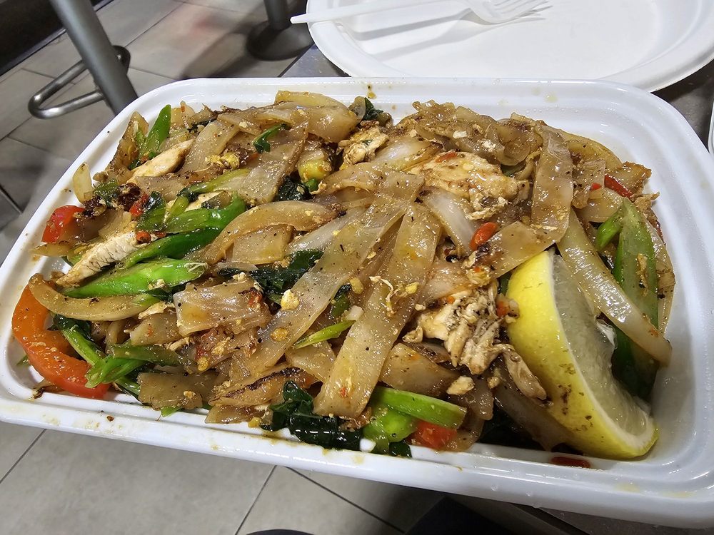 THAI ONE EATS - Updated January 2026 - 16 MALLARD Road, North York ...