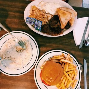 BLUE JAY RESTAURANT - 63 Photos & 84 Reviews - Diners - 4154 Hamilton ...