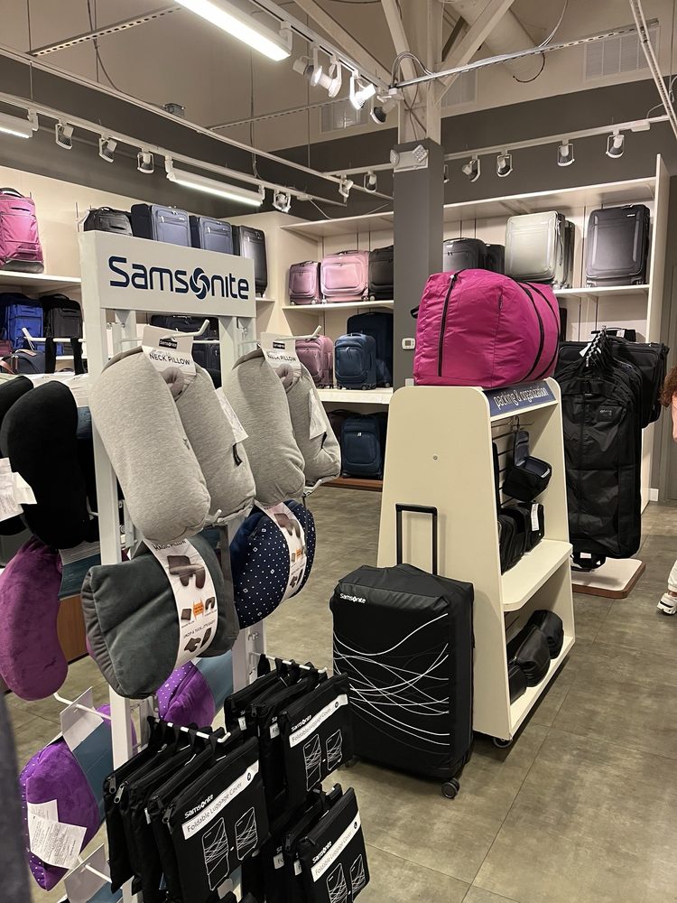 SAMSONITE OUTLET - Updated October 2025 - 15 Photos & 17 Reviews - 186 ...