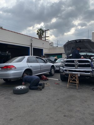 COMMUNITY AUTO CENTER - Updated July 2025 - 41 Photos & 235 Reviews ...