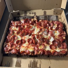 ALPINE PIZZA COMPANY - 19 Photos & 41 Reviews - 555 E Lionshead Cir ...