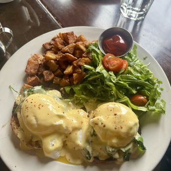 THE MAPLE - Updated November 2025 - 368 Photos & 355 Reviews - 8929 ...