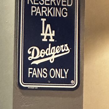 HARRY’S SPORTS BAR & GRILL - Updated October 2024 - 47 Photos & 109 ...