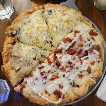 SPIROS PIZZA & GREEK TAVERNA - Updated December 2025 - 20 Photos & 73 ...