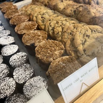 PERENN - RANCHARRAH - Updated December 2025 - 1822 Photos & 725 Reviews ...