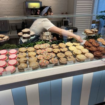 THE COOKIE BAR AT SUMMER HOUSE - Updated January 2025 - 100 Photos & 26 ...