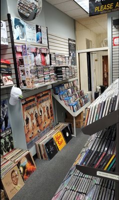 COMPACT DISC SHOPPE - Updated September 2025 - 14 Reviews - 2601 Avenue ...