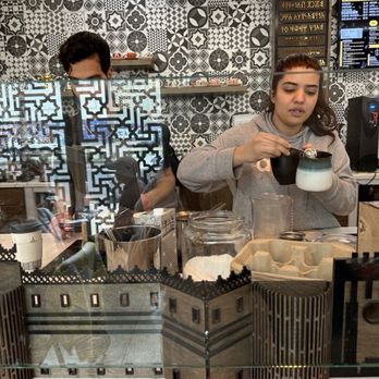 DELAH COFFEE - Updated November 2024 - 538 Photos & 262 Reviews - 420 W ...