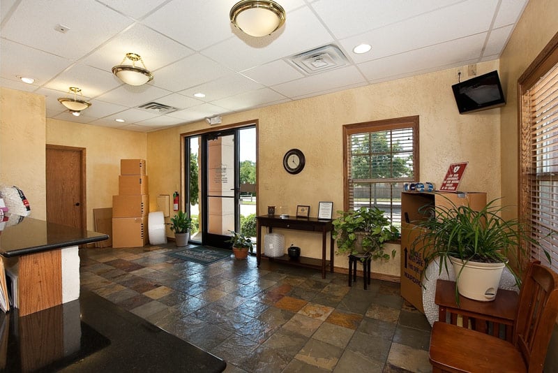 SECURLOCK STORAGE AT ALLEN EAST - Updated May 2025 - 11 Photos - 1105 E ...