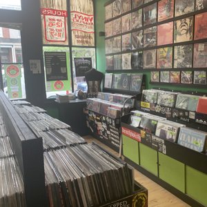 VINYL CONFLICT RECORD STORE - 21 Photos & 35 Reviews - 300 E Grace St ...