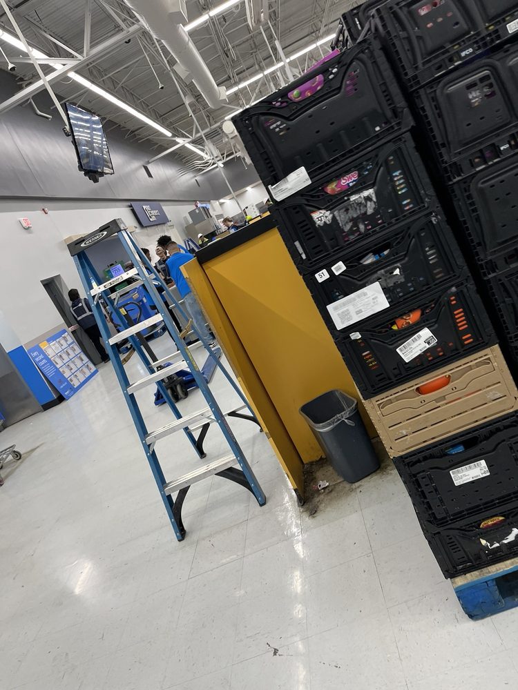 WALMART SUPERCENTER - Updated August 2024 - 25 Photos & 60 Reviews ...