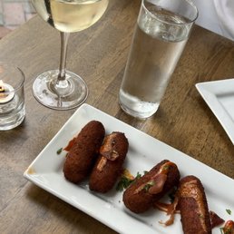 TABERNA TAPAS - Updated July 2024 - 273 Photos & 337 Reviews - 325 West ...
