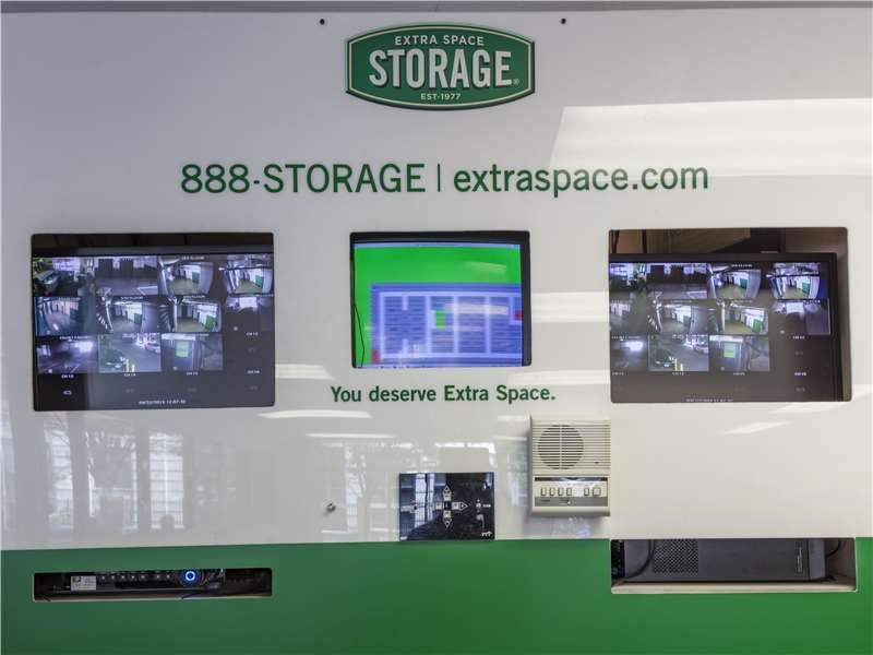 EXTRA SPACE STORAGE - Updated October 2025 - 28 Photos & 44 Reviews ...