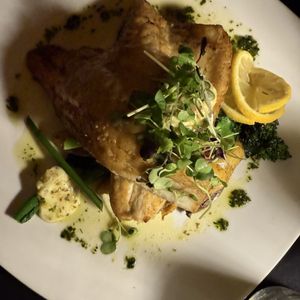 LIONZ DEN RESTAURANT & BAR - Updated October 2025 - 609 West Montauk ...