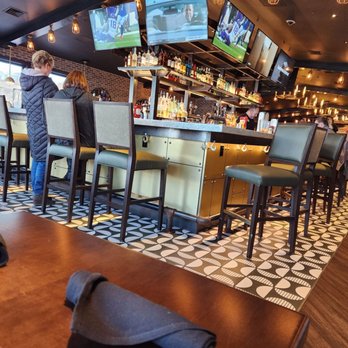 TIN LIZARD BAR & GRILL - Updated November 2025 - 58 Photos & 53 Reviews ...