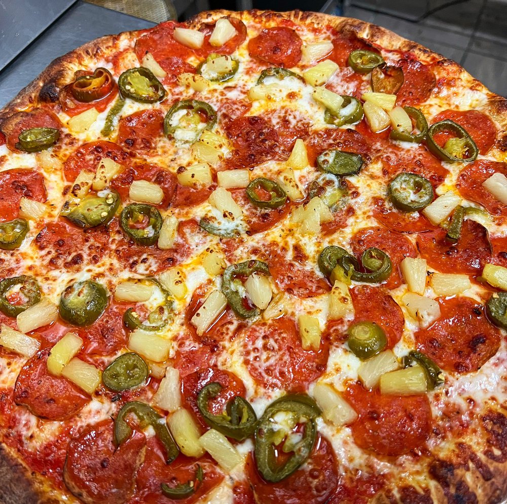FAT TOMATO PIZZA - Updated March 2025 - 268 Photos & 195 Reviews - 301 ...