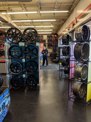 TOWN FAIR TIRE - Updated January 2026 - 26 Photos & 68 Reviews - 994 ...