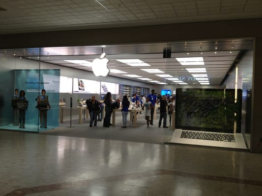 APPLE STORE - OTTAWA - Updated December 2025 - 29 Reviews - 100 ...