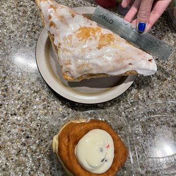 CARMELLAS ITALIAN DELI & PASTRIES - Updated January 2026 - 30 Photos ...