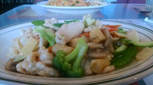 SUNSHINE CHINESE THAI - 64 Photos & 115 Reviews - 525 Peachtree ...