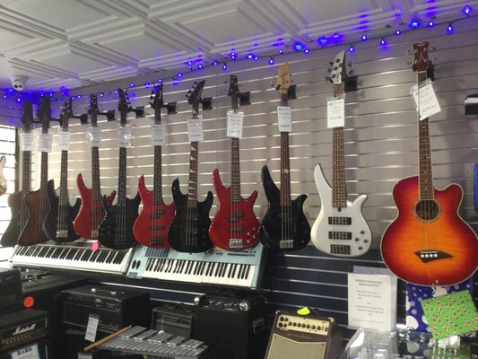 LOYALTY PAWN - 33 Photos & 28 Reviews - Pawn Shops - 1708 Broadway ...