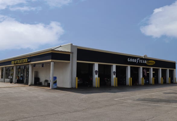 BROOKS HUFF TIRE - Updated December 2025 - 27 Photos & 118 Reviews ...