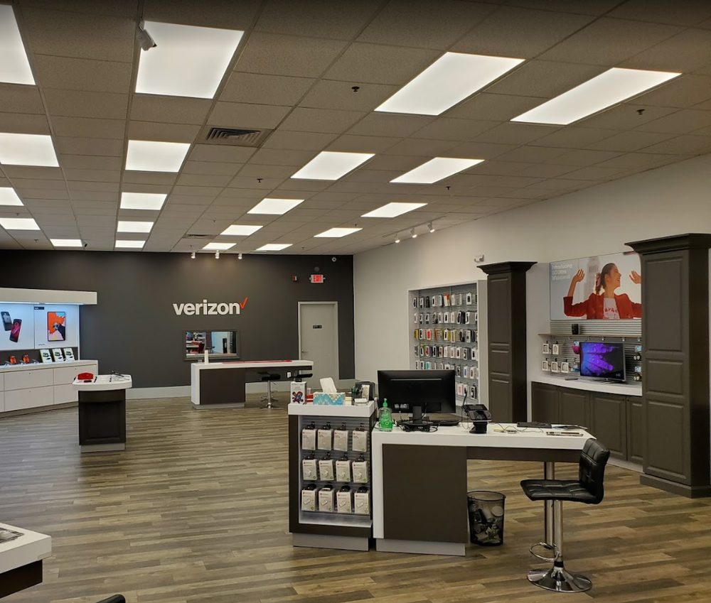 VERIZON - Updated September 2025 - 700 Boston Rd, Billerica ...