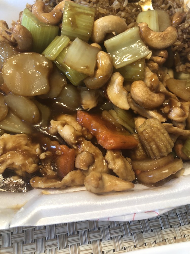 FIRST WOK - 23 Photos & 33 Reviews - 15335 17 Mile Rd, Clinton Township ...