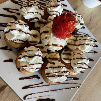 HIDE OUT CAFE - Updated July 2024 - 3072 Photos & 1179 Reviews - 18888 ...