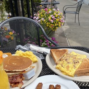 SILVER LAKE CAFE AND GRILL - 28 Photos & 35 Reviews - Cafes - 17 Taylor ...