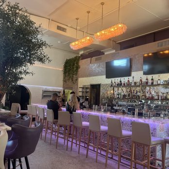 JAY LUIGI - Updated April 2025 - 177 Photos & 63 Reviews - 516 S Howard ...