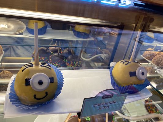 STUDIO SWEETS - Updated February 2025 - 15 Photos - 1000 Universal ...