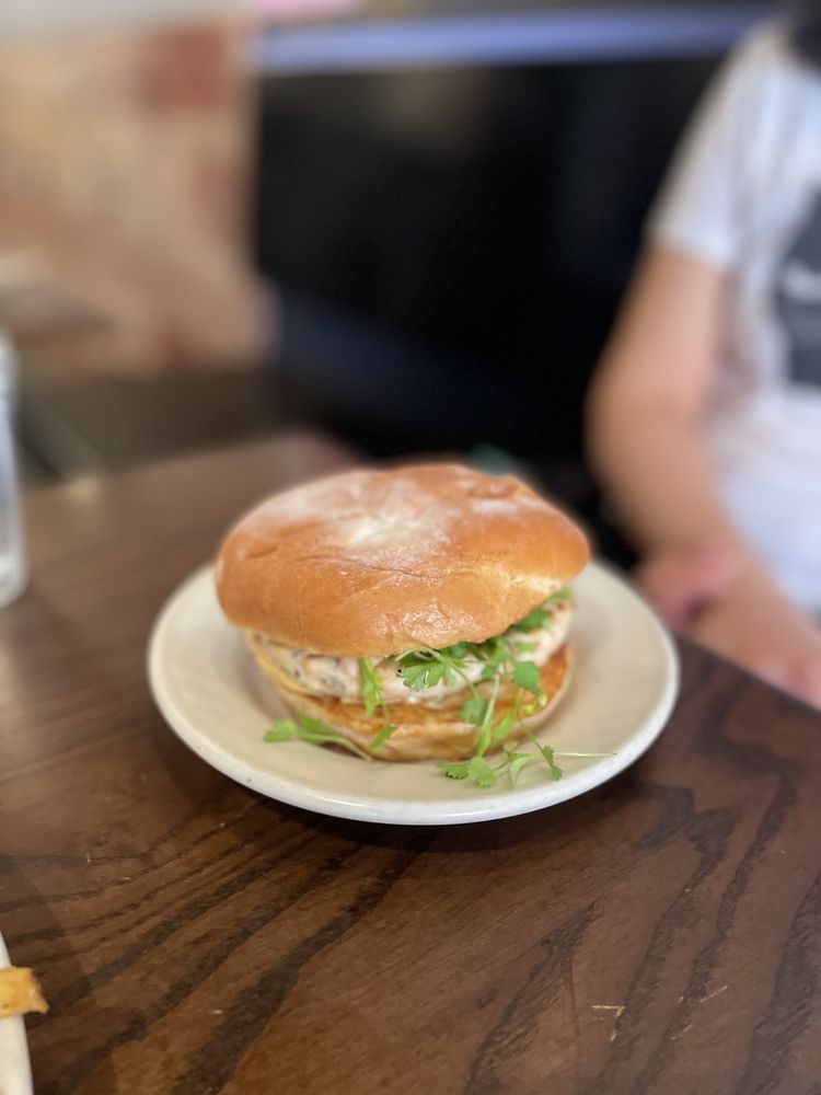 DMK BURGER BAR - 632 Photos & 2067 Reviews - 2954 N Sheffield Ave ...