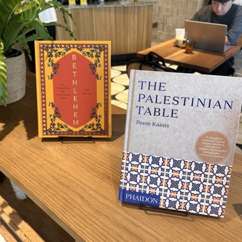 YELLOW THE CAFE - Updated July 2025 - 1033 Photos & 443 Reviews - 1524 ...