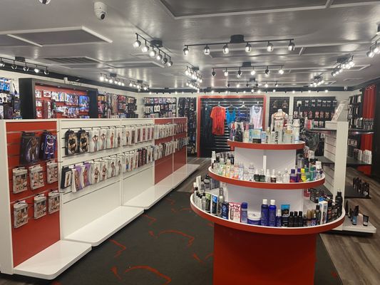 LOVER’S PARADISE - Updated December 2025 - 27 Photos - 1312 S Mooney Blv, Visalia, California ...