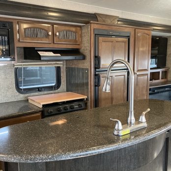RV OUTLET - Updated November 2025 - 29 Reviews - 1740 Prairie Rd ...