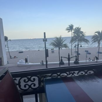 LULU’S BAIT SHACK - Updated December 2025 - 932 Photos & 936 Reviews ...