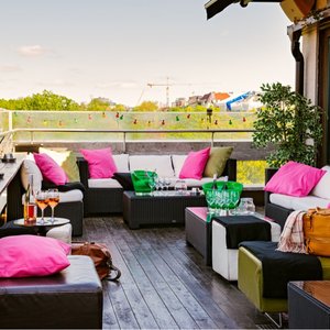 THE QUEEN’S HEAD - Updated October 2024 - 28 Photos & 37 Reviews ...