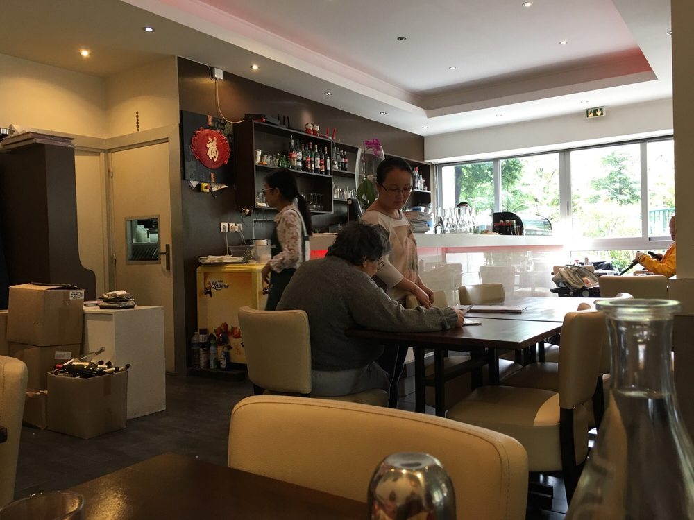 PARADIS DE SUSHI - Updated June 2025 - 77 quai de la Seine, Paris ...