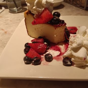 THE CHEESECAKE FACTORY - 11 Photos & 27 Reviews - 802 Lehigh Lifestyle ...