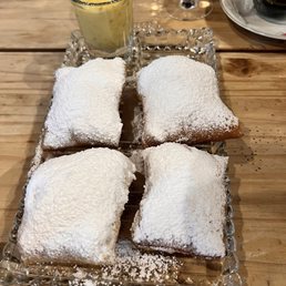 TEN/6 - Updated August 2025 - 488 Photos & 297 Reviews - 1705 N ...