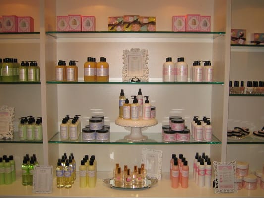 FRILLY LILLY - Updated May 2026 - 13 Photos & 27 Reviews - 811 Fort St ...