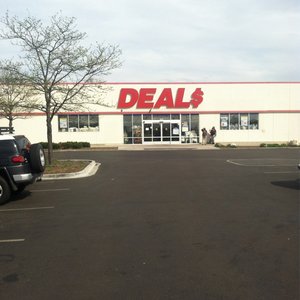 CONTINENTAL SALES “LOTS-4-LESS” - 33 Photos & 37 Reviews - 6333 S ...