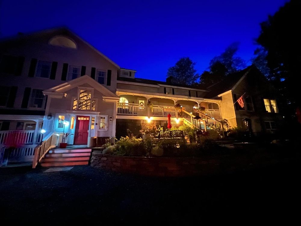 SNOW GOOSE INN - Updated October 2025 - 31 Photos & 21 Reviews - 259 ...